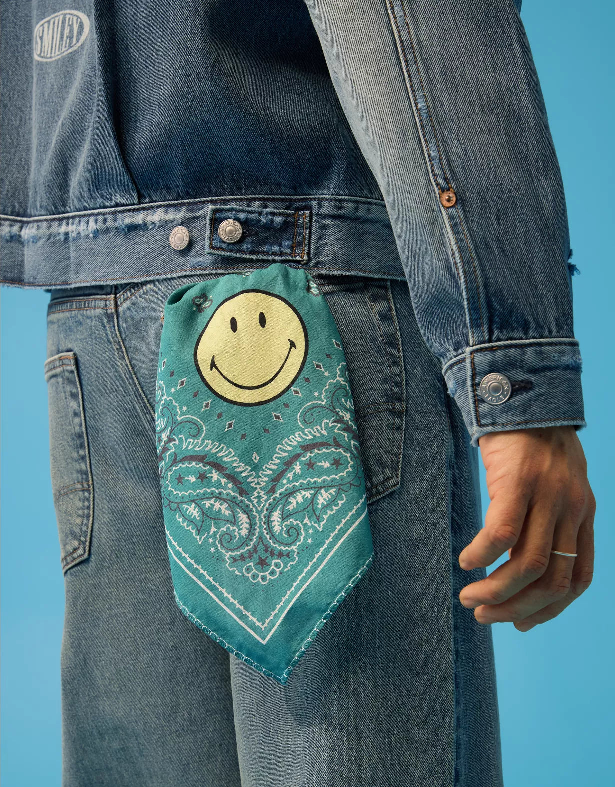 AE | Smiley® Bandana